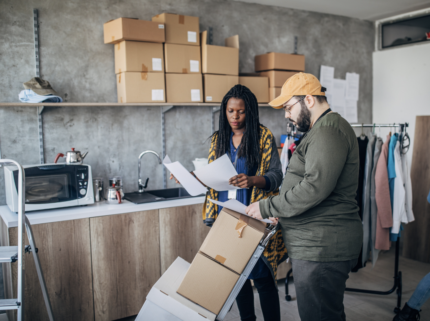 The Complete Guide: What is Dropshipping and How Does it Work ...